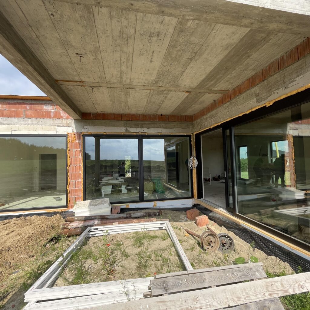 Projects | Beautiful single family home with breathtaking forest view. | Feneste